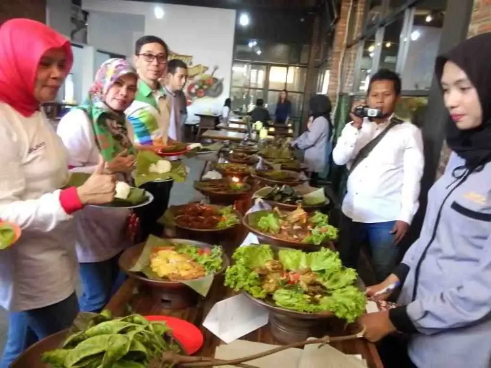 Baru Dilaunching Hari Ini, Dapoer Samara Subang Diburu Konsumen ...